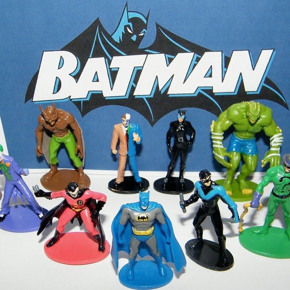 DC Comics | Party Supplies | Batman And Villains Set Of 2 Cake Toppers ...